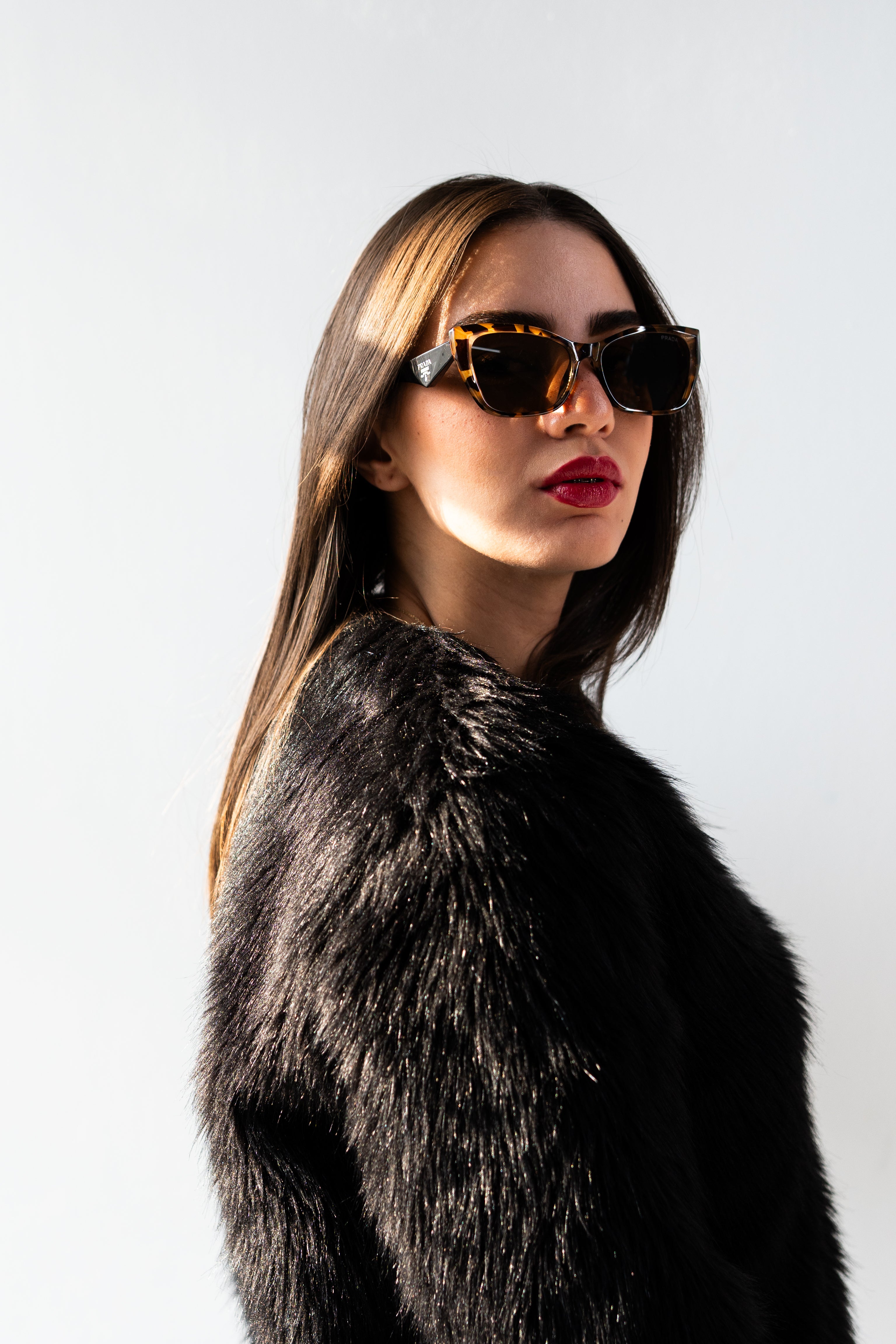 PR eclipse – Shades Corner